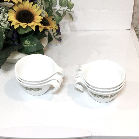 Corelle | Kitchen | Set Of Six Vintage Corelle Daisy Spring Hook Cups ...